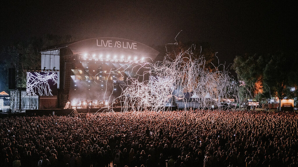Arena Festival Live Sound Mixing Console Setup: Pro Guide 2026